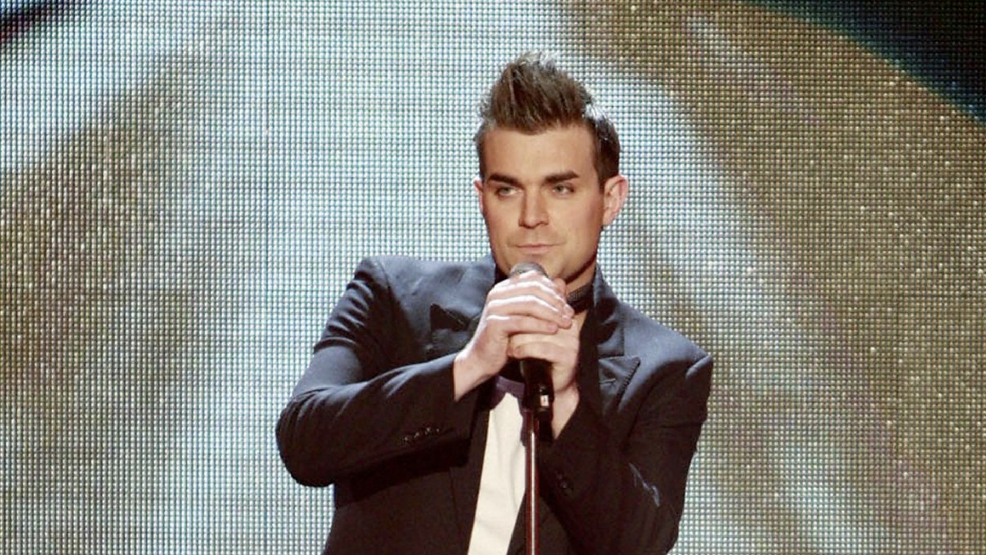 Robbie Williams Festive Tribute Night – Oceana Events Co.